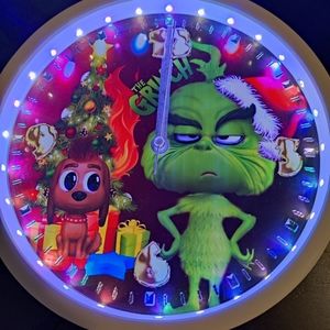 grinch n max | Wall Decor | Grinch Clock | Poshmark